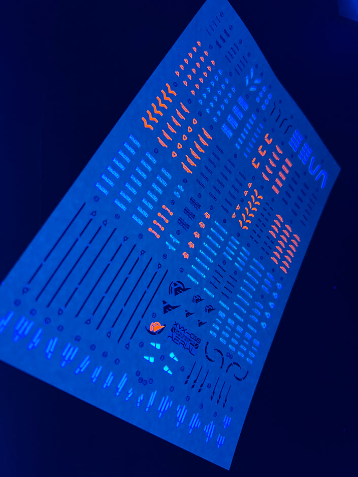 FM-06 | 1/100 GUNDAM AERIAL FLUORESCENT WATERSLIDE DECAL – JFC.